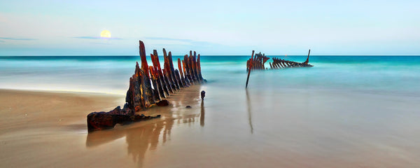 Dicky Beach Moonrise – Adam Gormley Photography